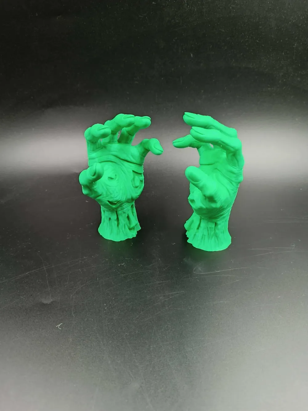 Zombie Hands – Halloween - Free 3D Print Model - MakerWorld