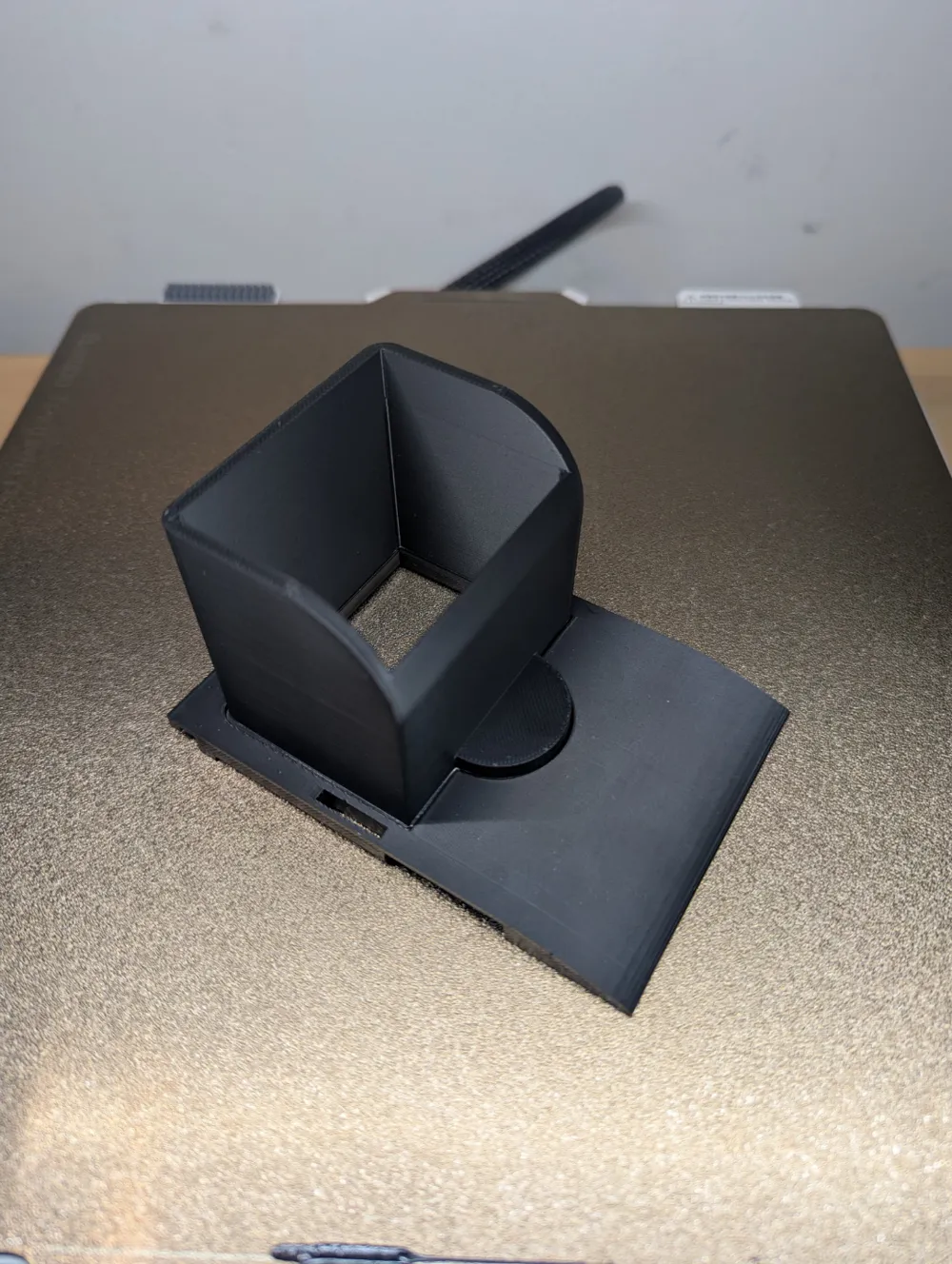 Mamiya 645 1000s Waist Level Viewfinder - Free 3D Print Model - MakerWorld