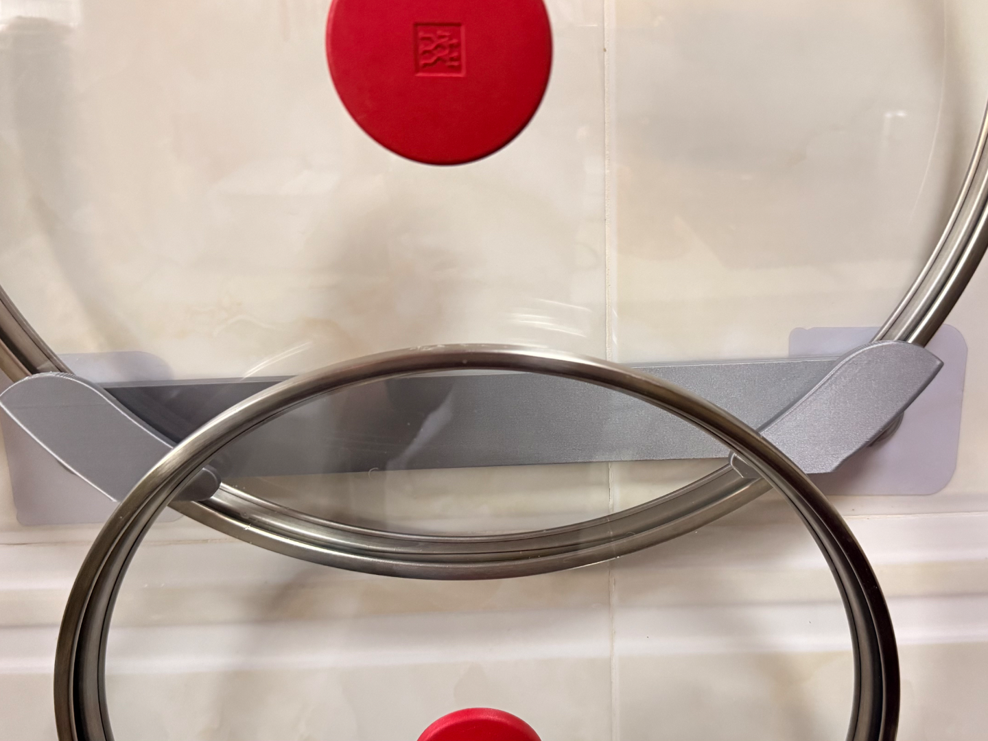 Lid Holder, Perfectly Matches Adhesive Hooks by Morgan - MakerWorld