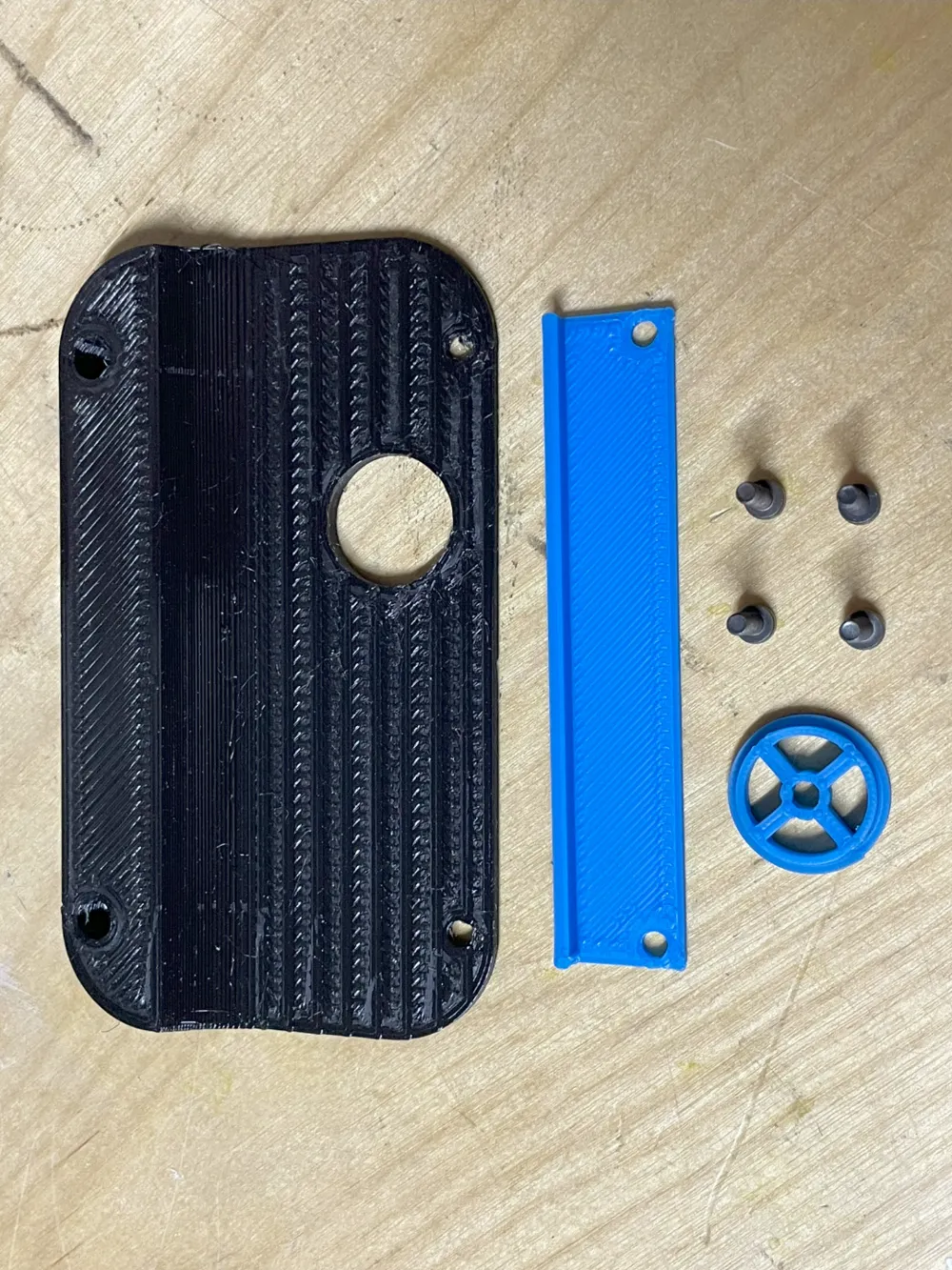 5th Gen 4Runner Auxbeam 8-Gang Mount by Match_King MakerWorld: Download Free 3D Models