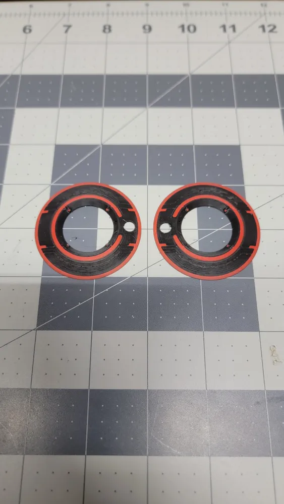 Tron Identity Disc keychain - Free 3D Print Model - MakerWorld