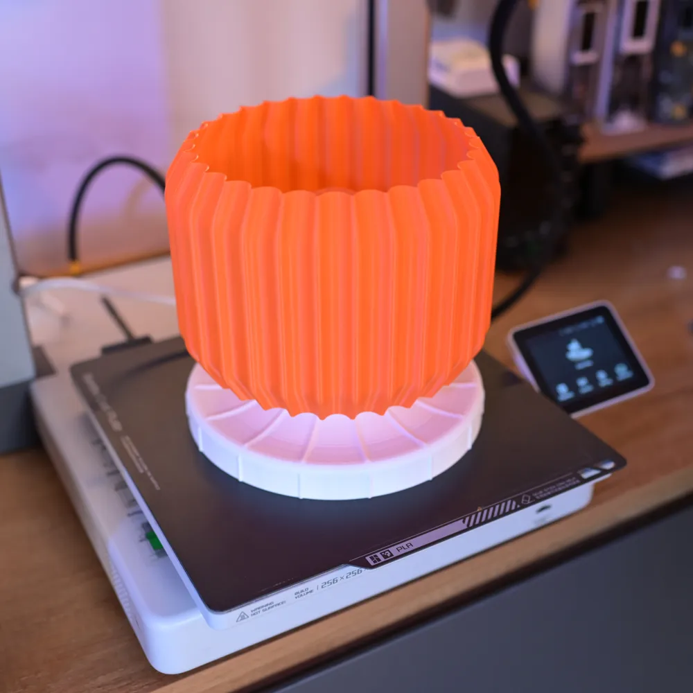 Basic Table Lamp - Free 3D Print Model - MakerWorld