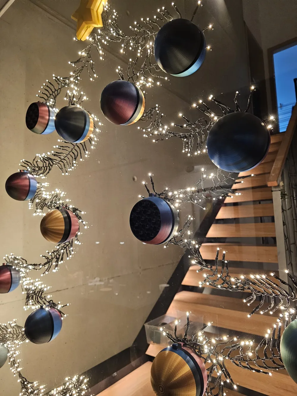 Modular Christmas Baubles & Star for Windows/Walls - Free 3D Print ...