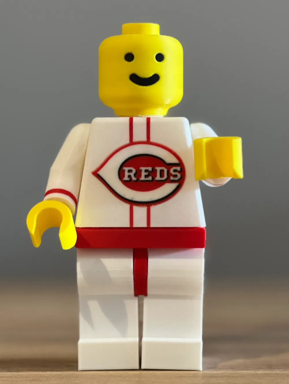 MLB Brickman - Cincinnati Reds - Free 3D Print Model - MakerWorld