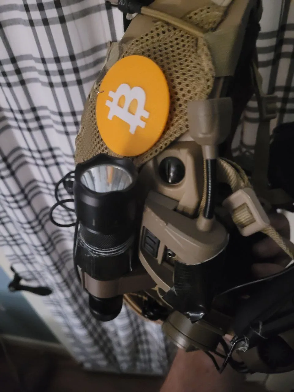 Arc rail helmet Flashlight LED mount holder Remixed by zackza - MakerWorld