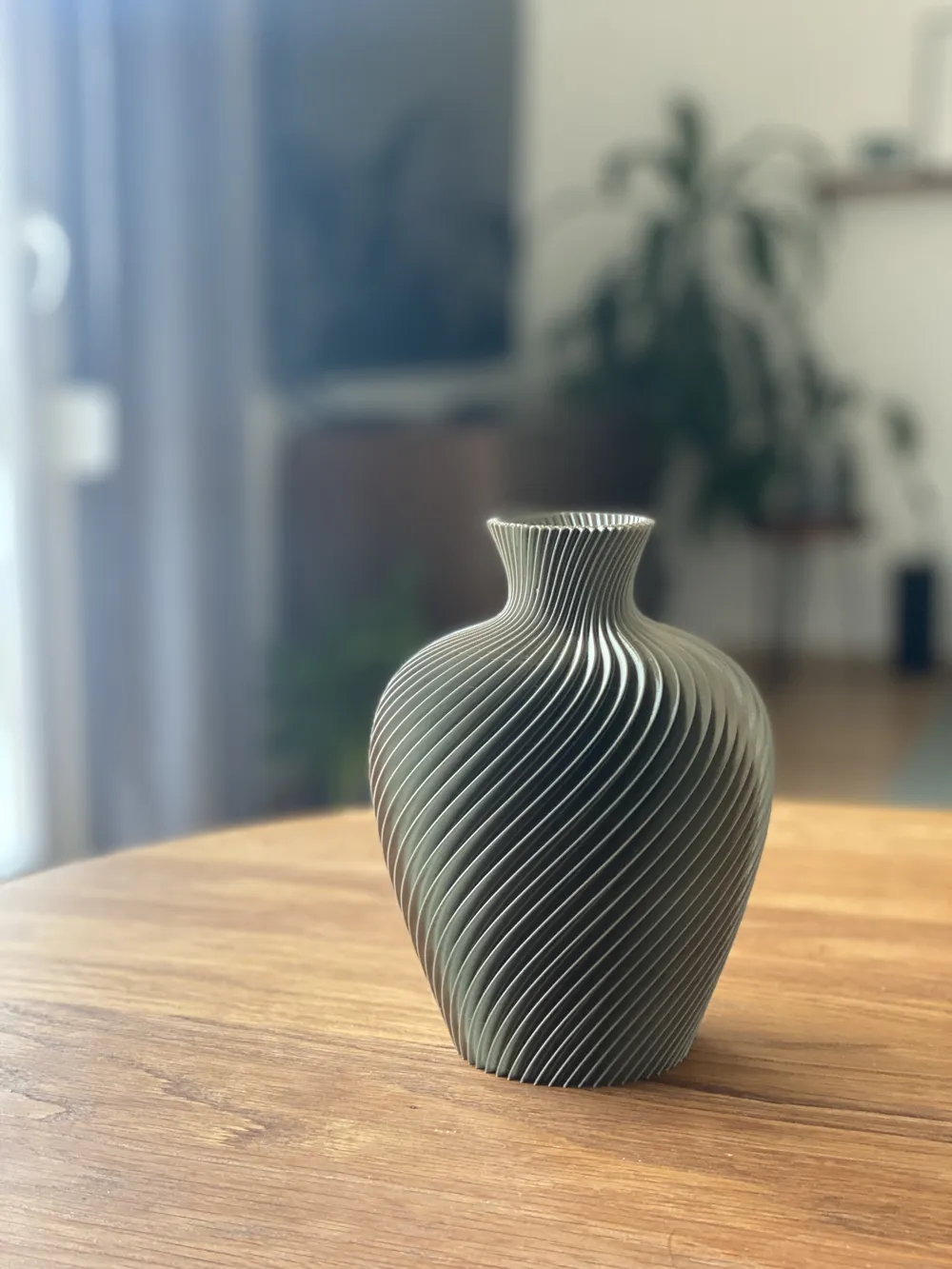 Vase - Free 3D Print Model - MakerWorld