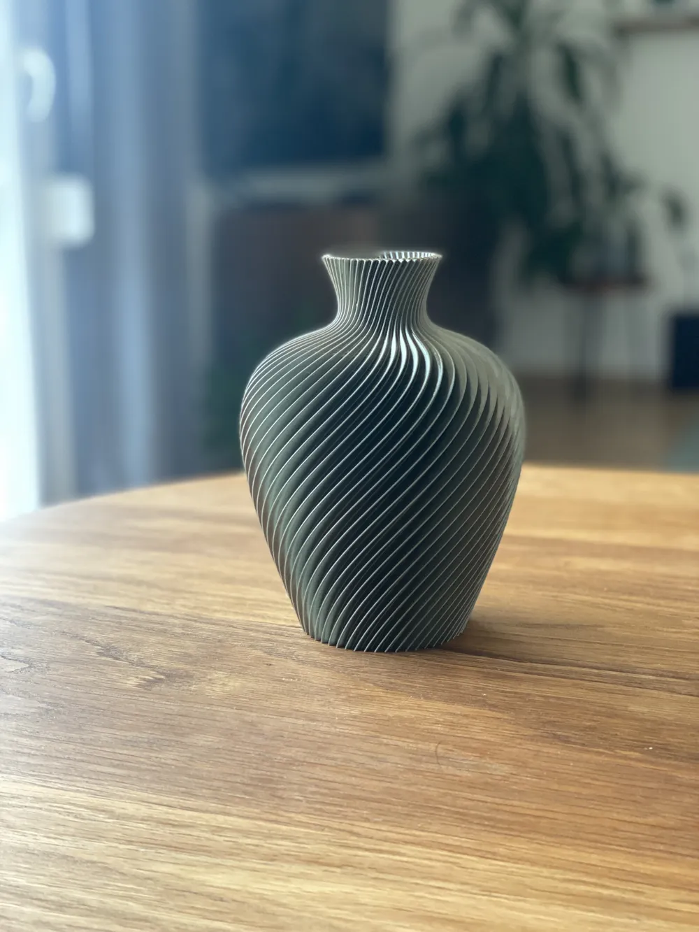 Vase - Free 3D Print Model - MakerWorld