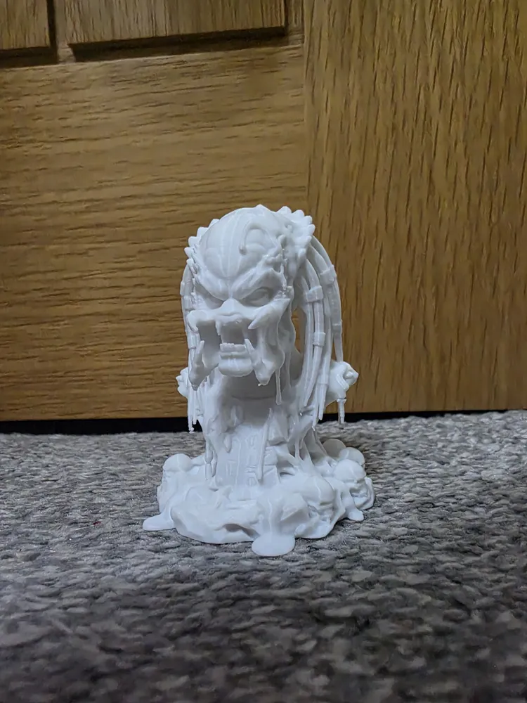 predator statue - Free 3D Print Model - MakerWorld