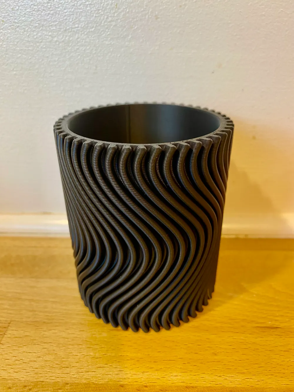 Stylish Stationary Pot - 3x Designs available by bd142 MakerWorld ...