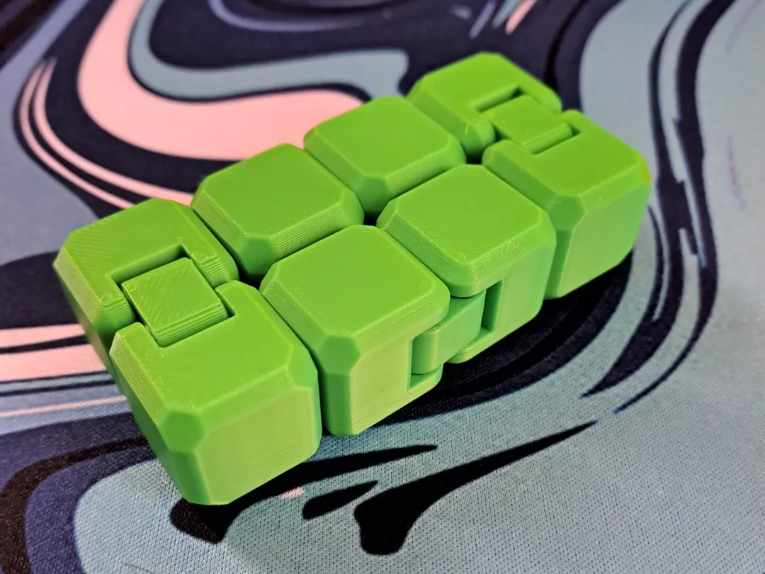 Infinity Fidget Cube - Free 3D Print Model - MakerWorld