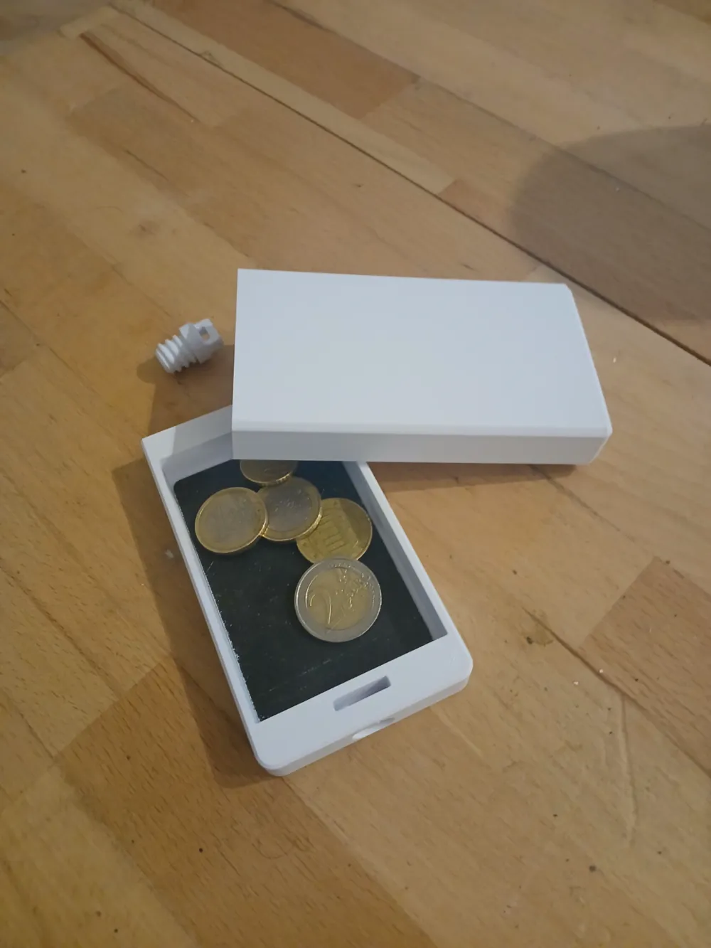 Wallet stash with bolt by Make.hasdai - MakerWorld