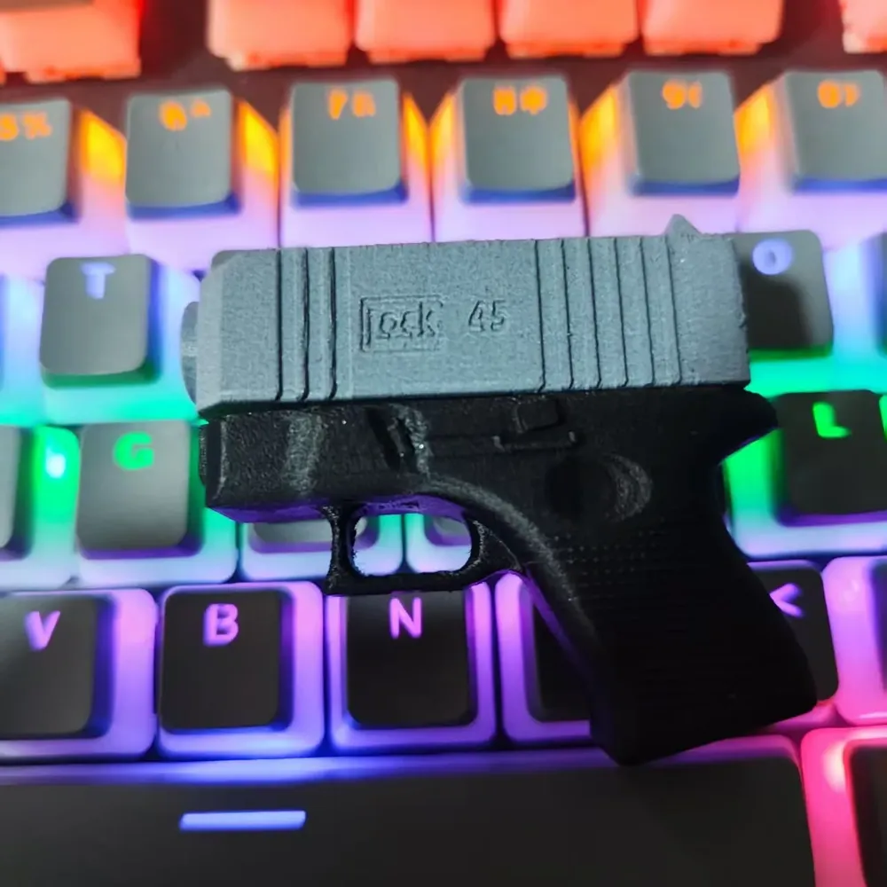 Push-the-card Glock G45 Leng-brand Fidget Toy by 大駺骐EDC - MakerWorld