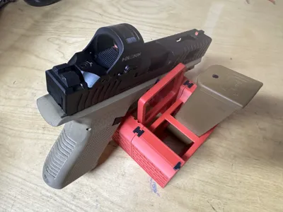 Modular Pistol Gun Magazine Rack Holder by Match_King MakerWorld ...