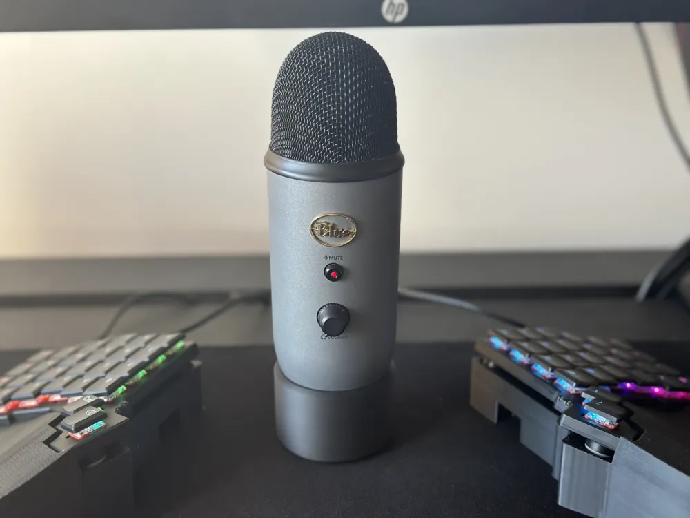 Blue yeti low profile stand by pablopunk - MakerWorld