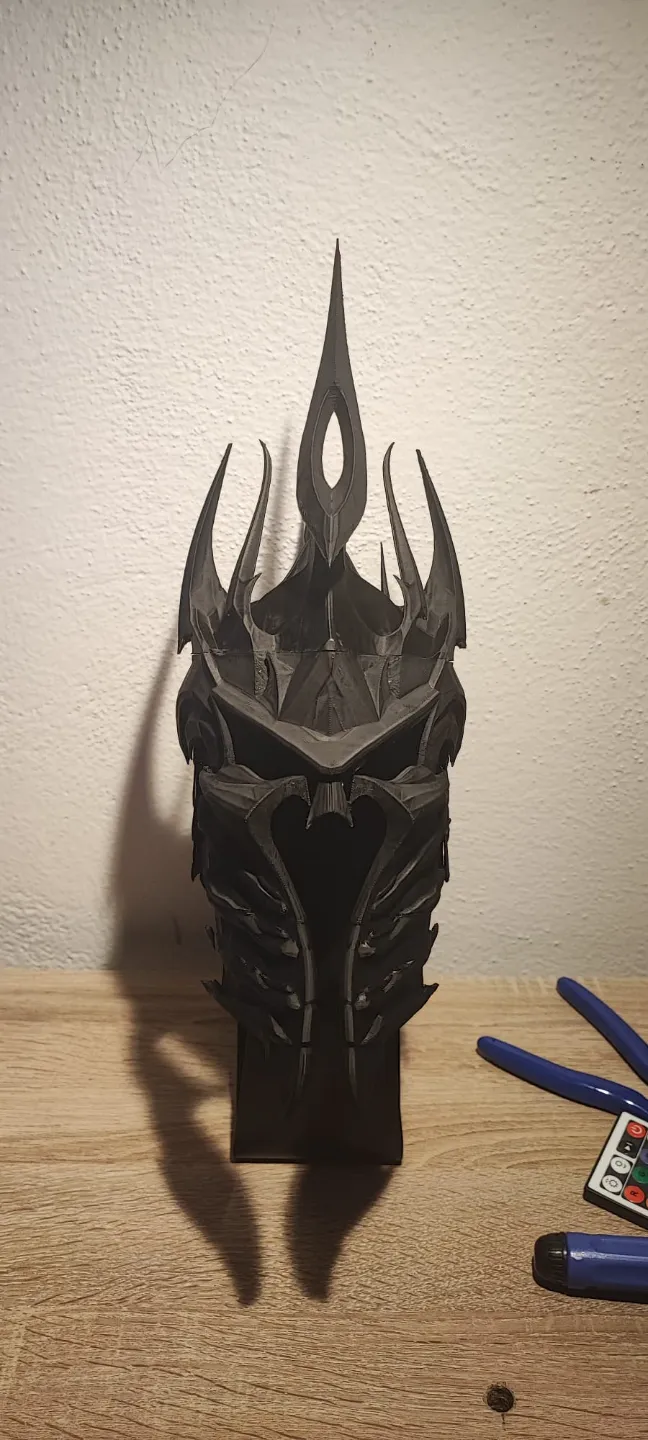 Lich King Helmet - Human head size Remixed by Aereyy - MakerWorld