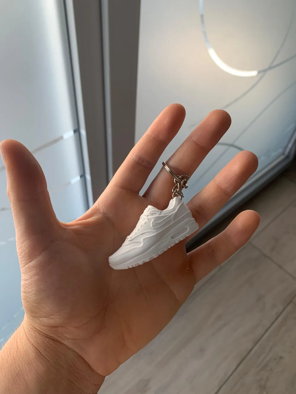 NIKE AIR MAX ONE KEYCHAIN (right foot) - Free 3D Print Model - MakerWorld