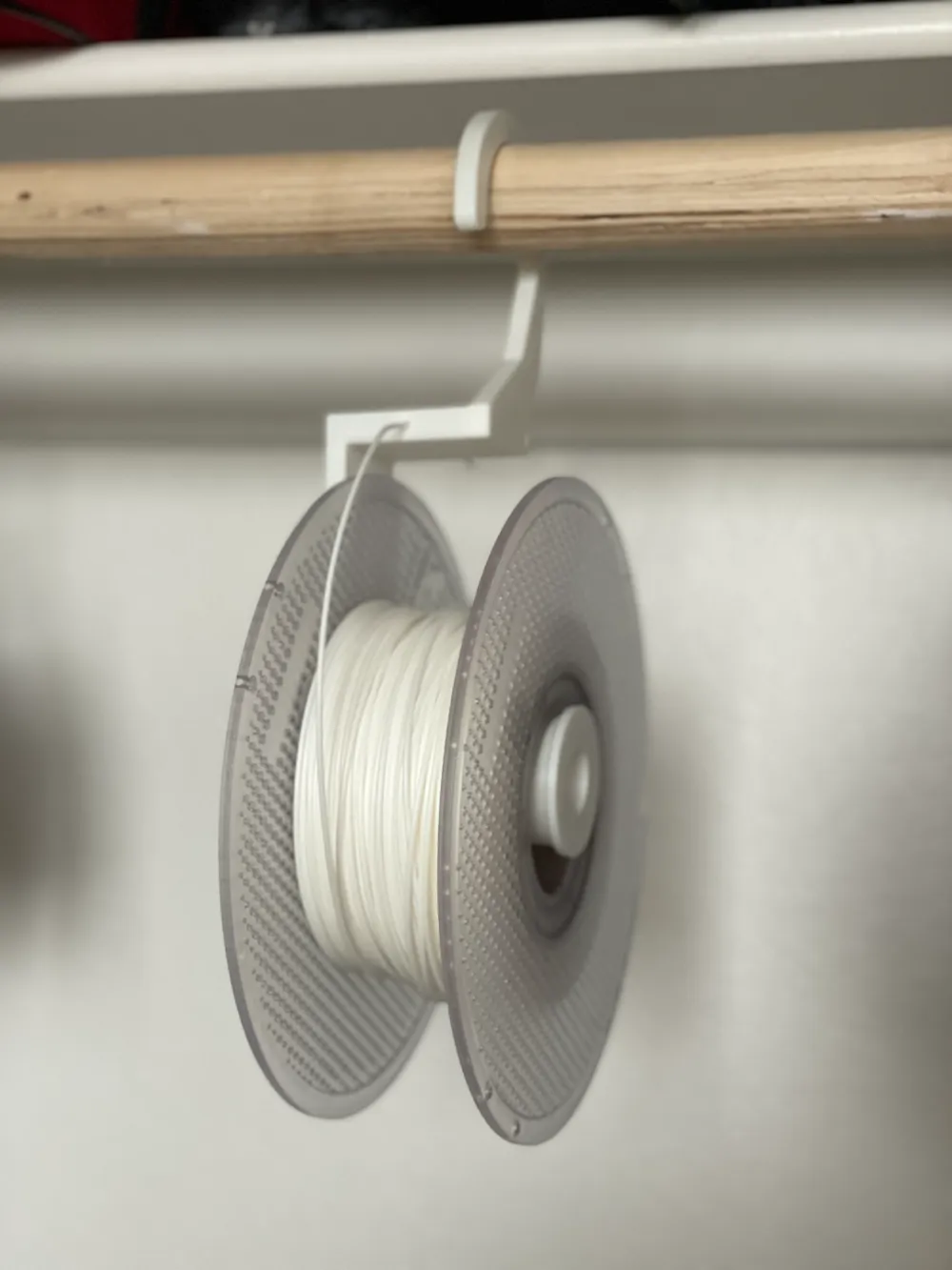 Filament Hanger w/ Clip by Kit Crafters - MakerWorld