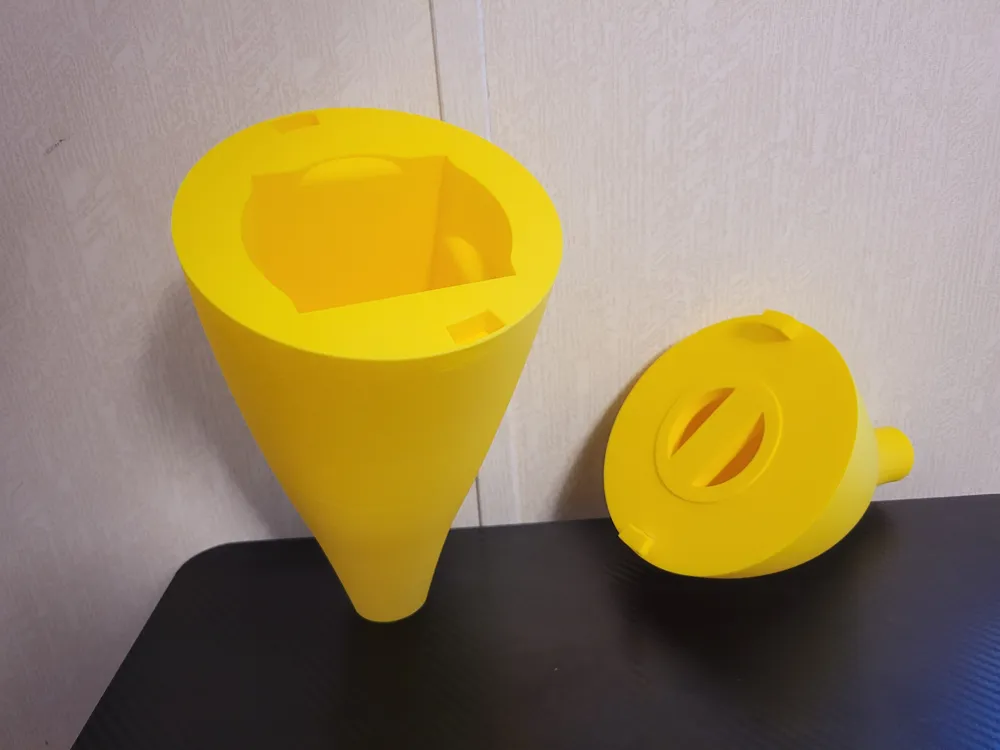 Banana Box - Banana-shaped MTG Deckbox &DiceHolder by Dr_EGfish MakerWorld: Download Free 3D Models