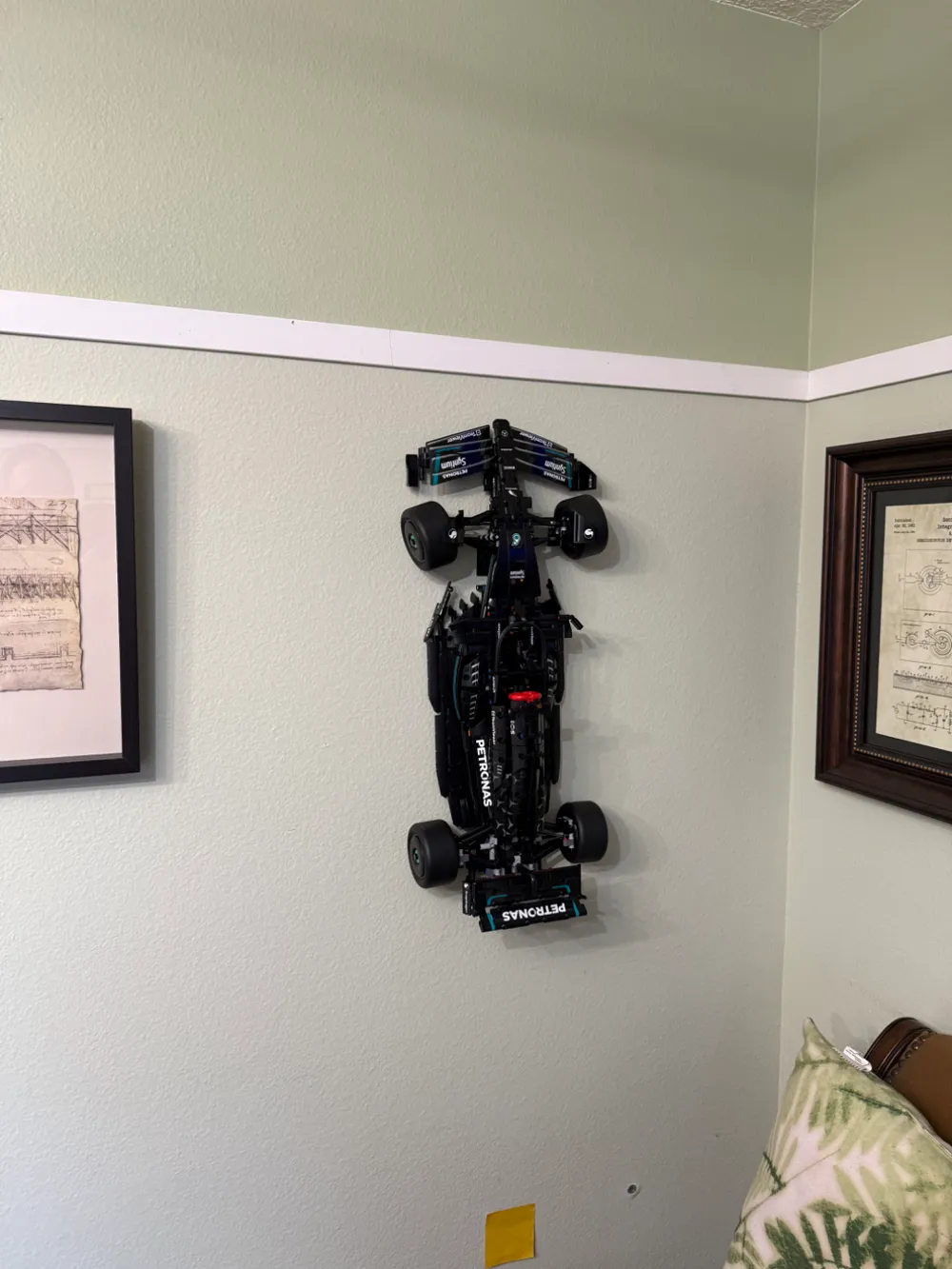 Brick Mercedes F1 wall mount by Pfhorte - MakerWorld