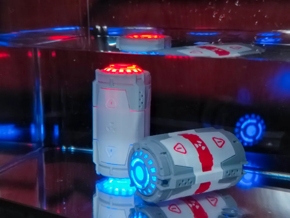 Mech Core (Remote Control Waterproof LED Lamp) by 邦德不喝可乐 - MakerWorld