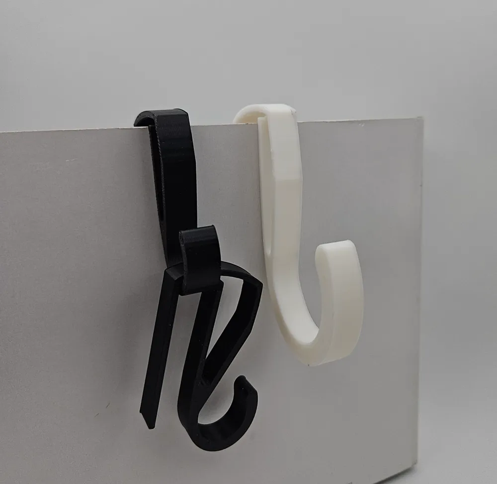 Universal tray table hook for flights by bovineblitz MakerWorld ...