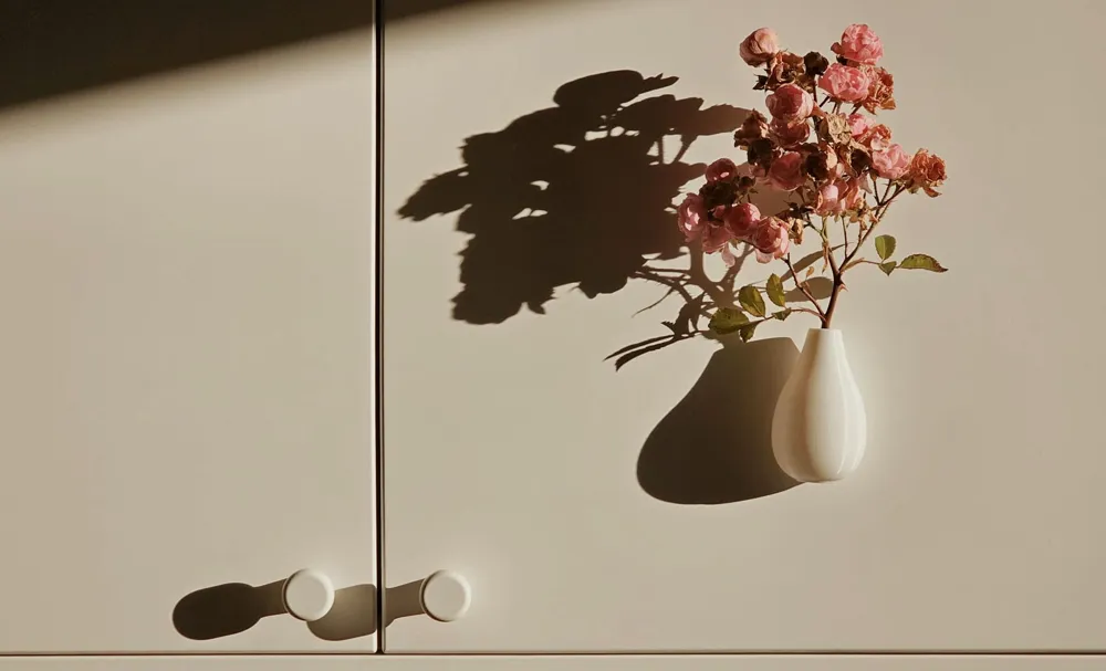Floating Mini Flower Vase - drop shaped - Free 3D Print Model - MakerWorld