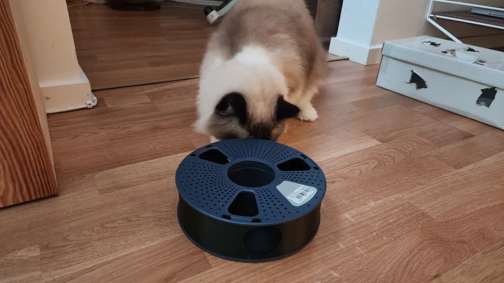 Cat treat activity toy from empty SUNLU spool V1 - Free 3D Print Model ...