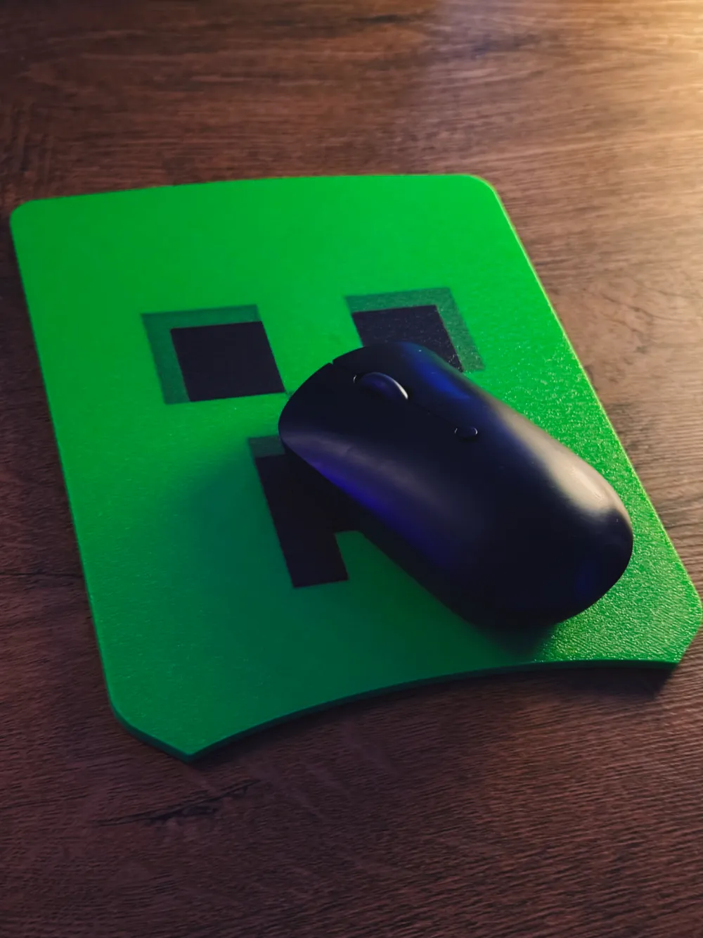 A lightweight & compact Minecraft Creeper Mousepad by Ali - MakerWorld
