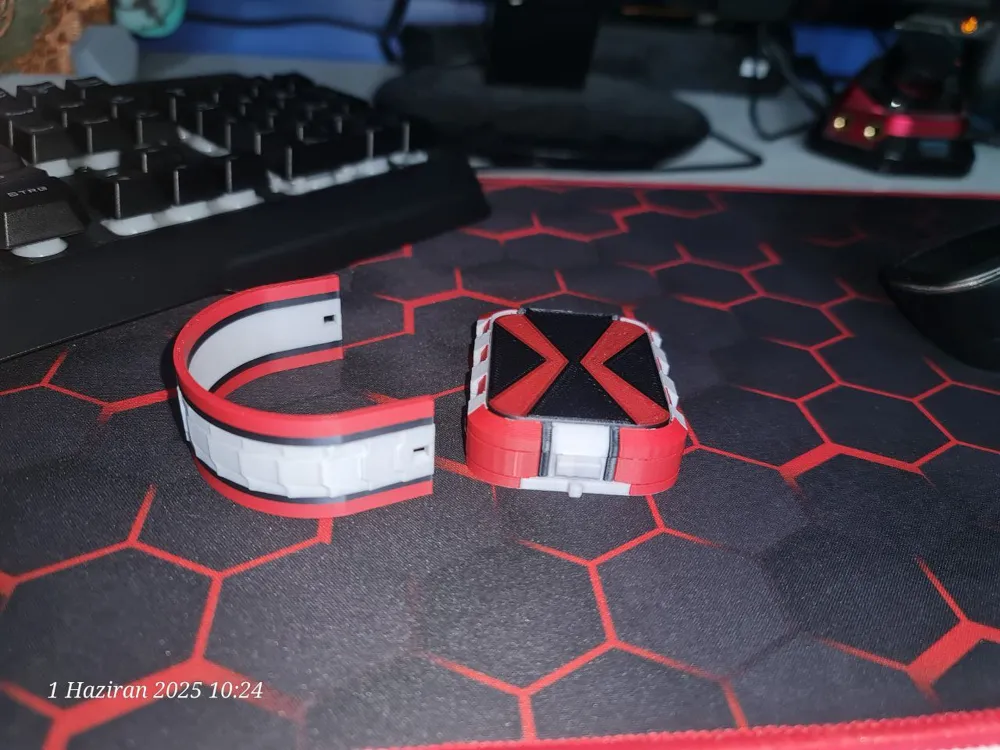 Ben 10 Omniverse Omnitrix (Ben Tennyson, Albedo) - Free 3D Print Model ...