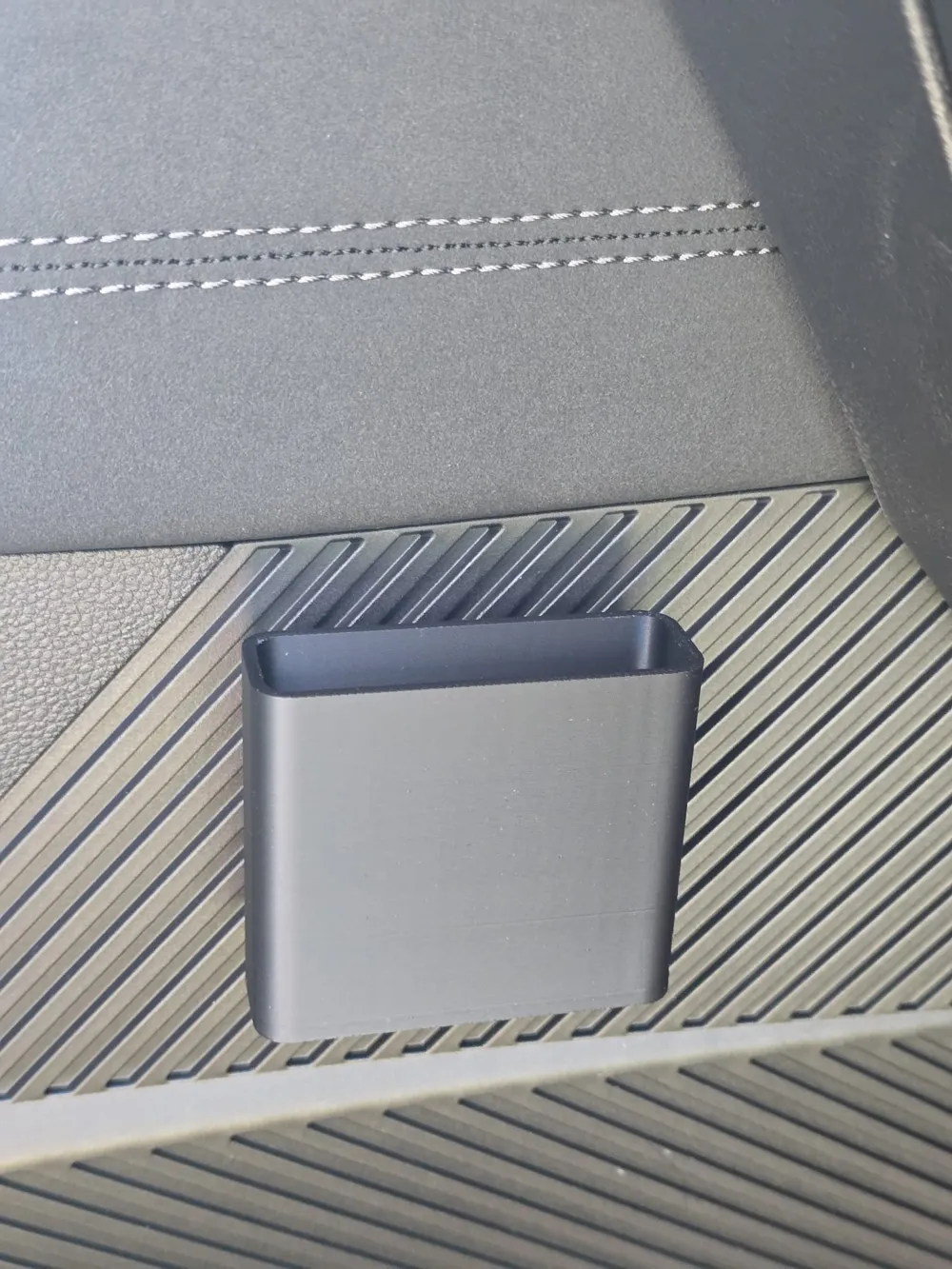 YouClip Key Card Holder Car - Free 3D Print Model - MakerWorld