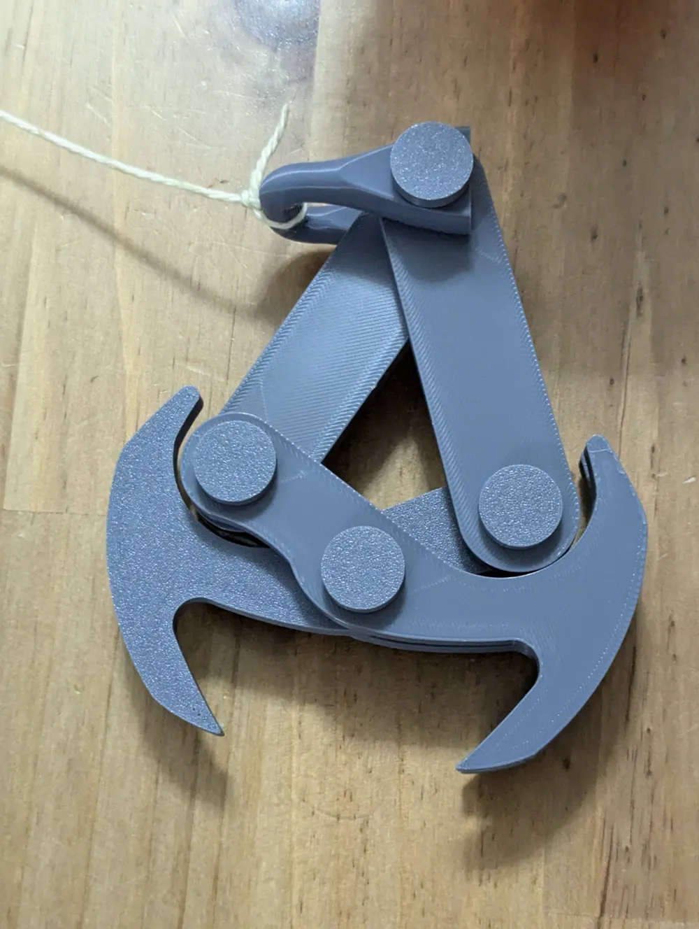 Gravity Hook, no hardware needed Remixed by KKWW MakerWorld: Download Free 3D Models