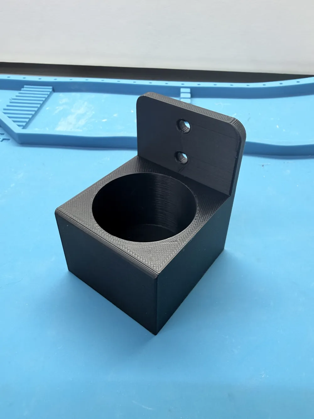 ICON 800 Lumen LED LSBR800 59103 Wall Holder - Free 3D Print Model ...