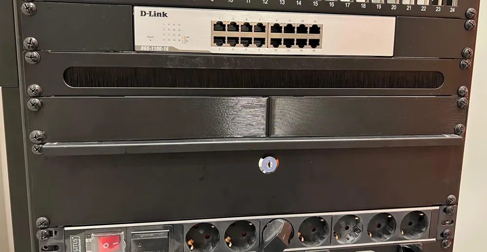 19-inch Modular Rack Mount Blanks by Mauker MakerWorld: Download Free ...