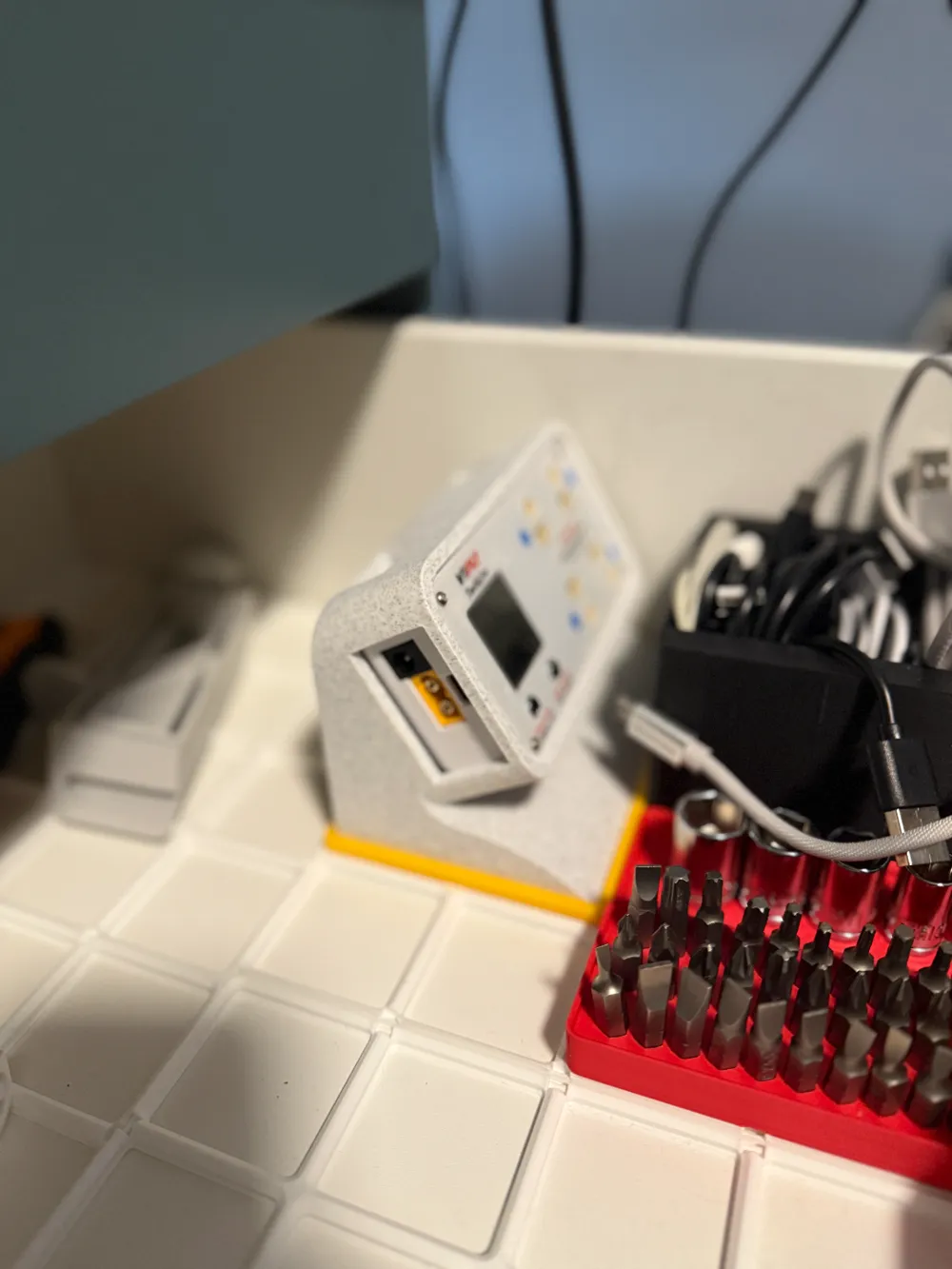 Gridfinity bin for Vifly charging stand by artizv MakerWorld: Download Free 3D Models