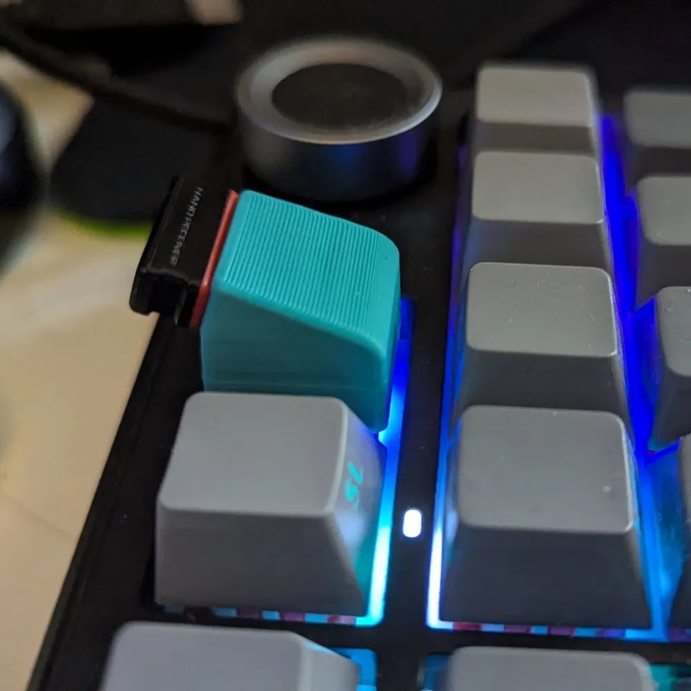 Keycap USB Dongle Holder - Mechanical Keyboard by CosmicNimbus ...