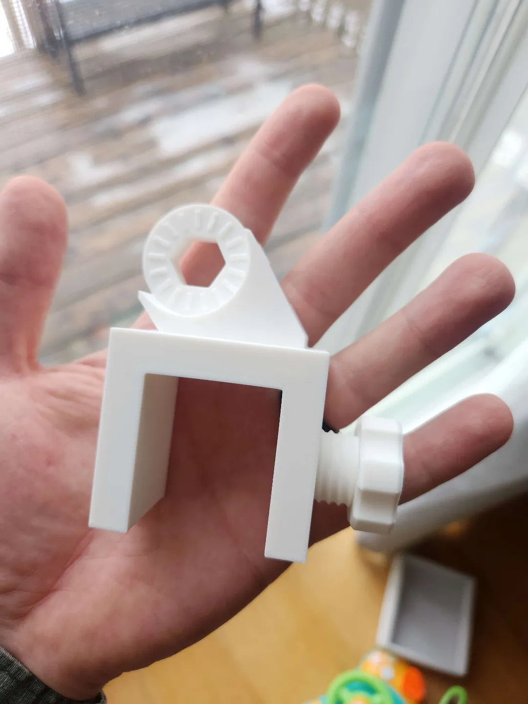Kindle bed arm clamp attachment - Free 3D Print Model - MakerWorld