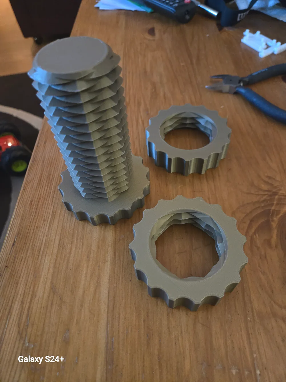 Bi-directional Bolt and nuts by K52LT - MakerWorld