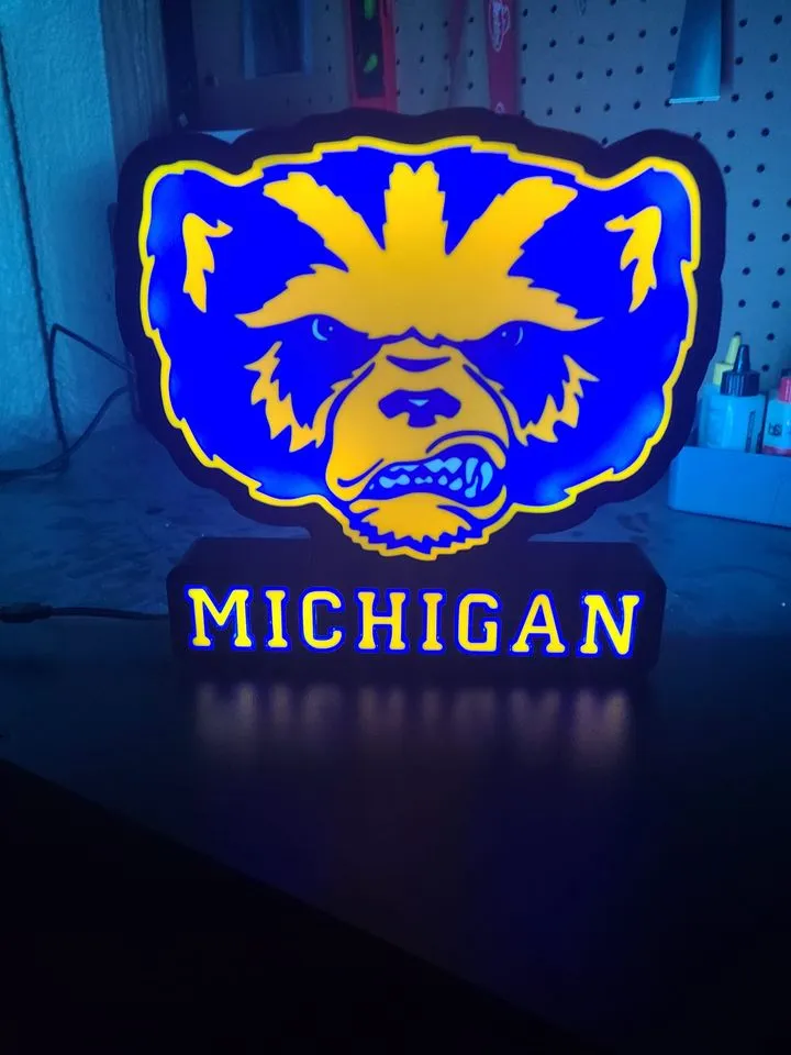 Michigan Wolverine light up sign, lightbox by Britts Prints - MakerWorld