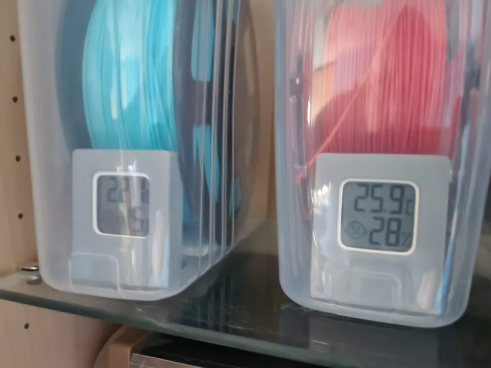 Temp and Humidity Sensor for inside filament boxes by raptordemon ...