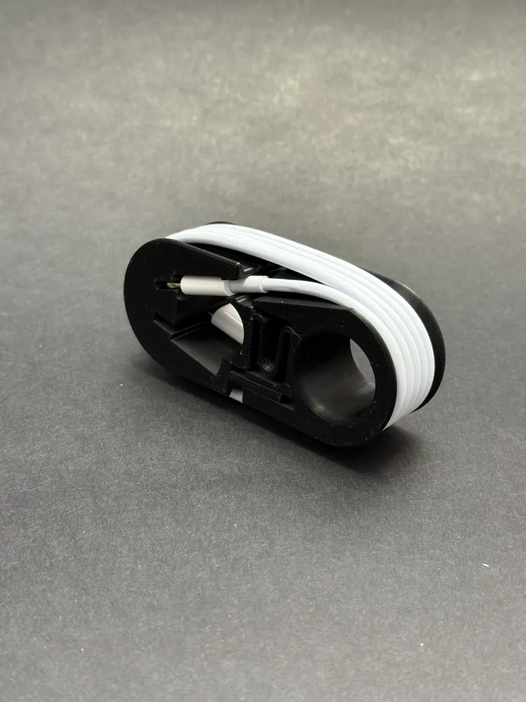 Lightning to USB-C Iphone Travel Cable Organizer by 3D-Vizja MakerWorld ...