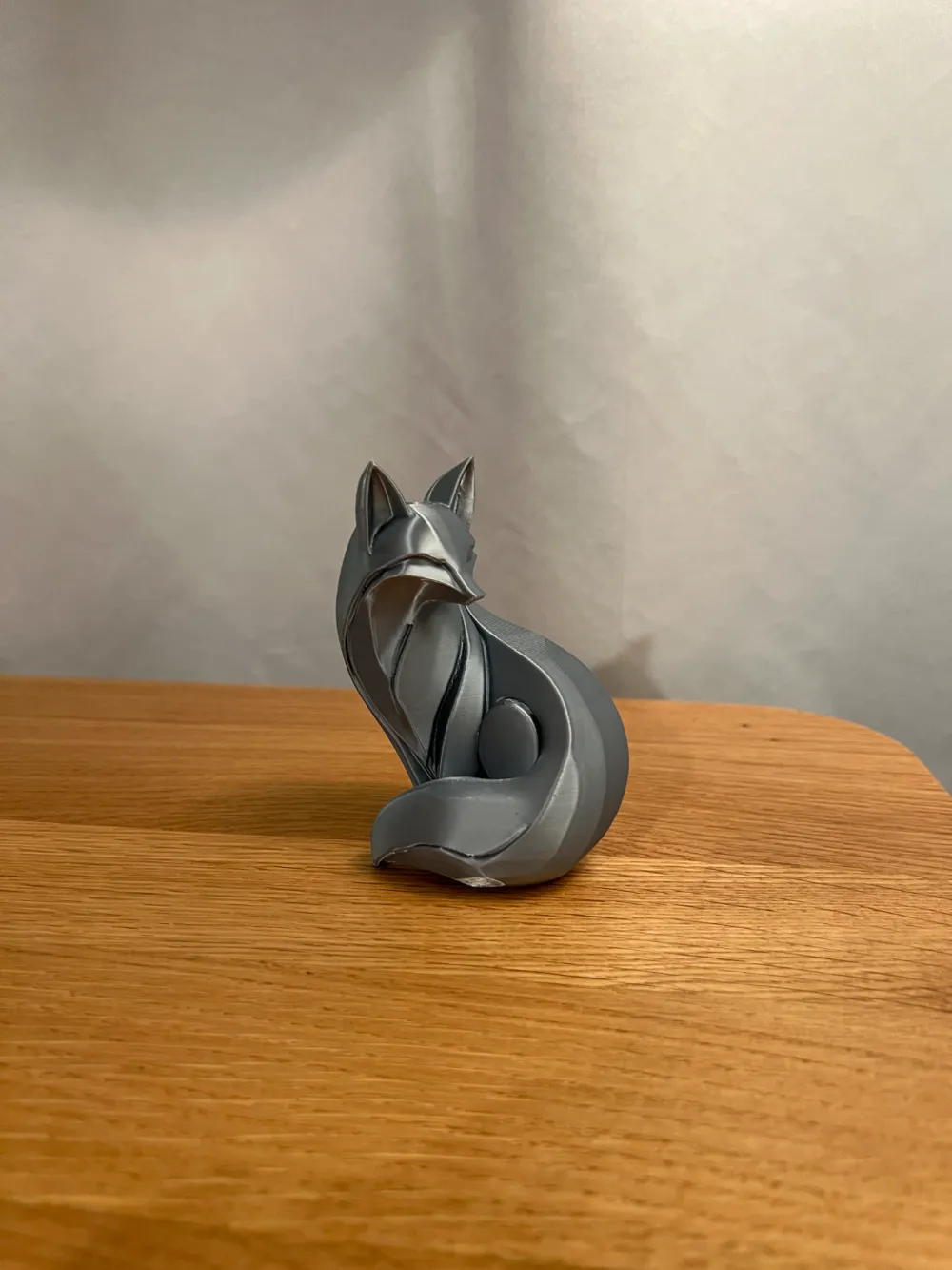 Sleek Fox Statue by fifindr MakerWorld: Download Free 3D Models