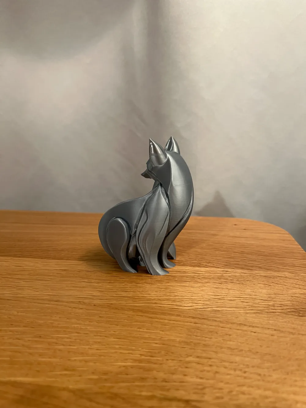 Sleek Fox Statue by fifindr MakerWorld: Download Free 3D Models