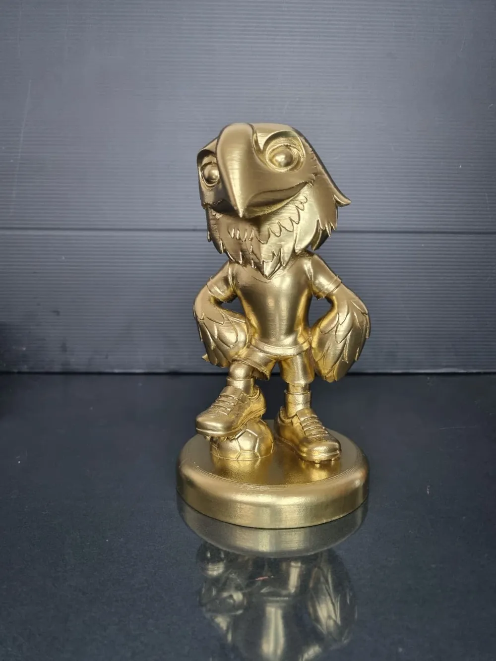 Clutch – Águia-Careca Mascote EUA - Modelo gratuito para impressão 3D ...