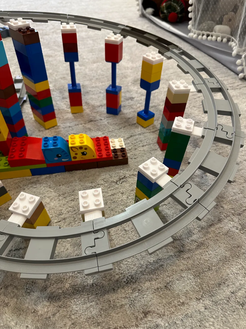 Duplo train elevation piece by devm33 - MakerWorld