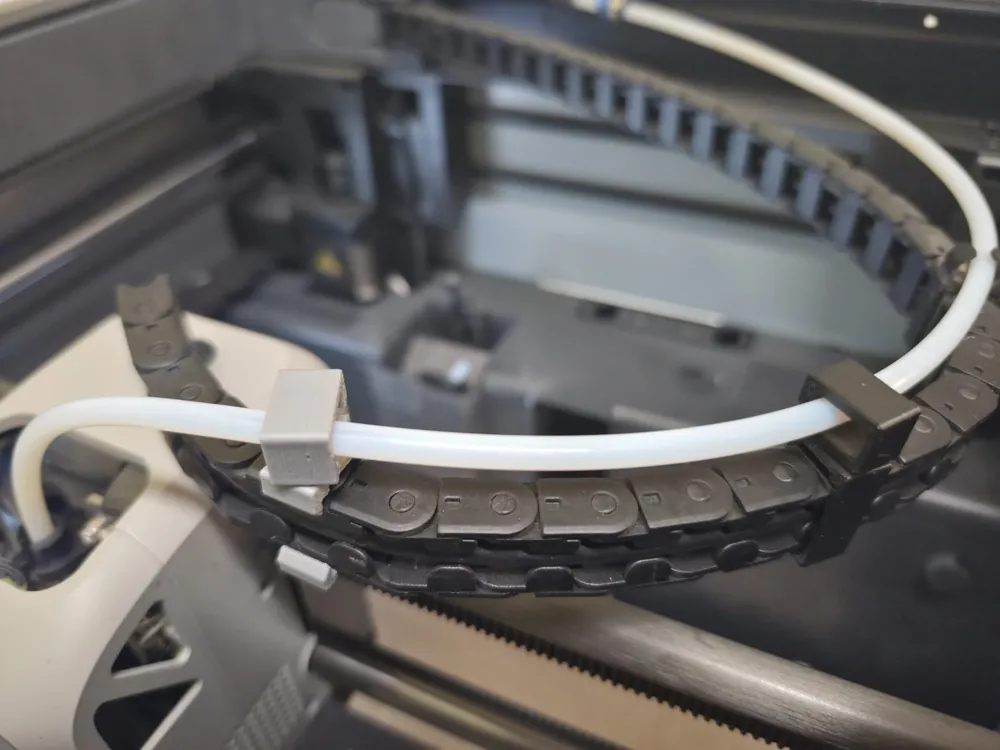 PTFE cable chain clip P1S, P1P, X1C, X1E - Free 3D Print Model - MakerWorld