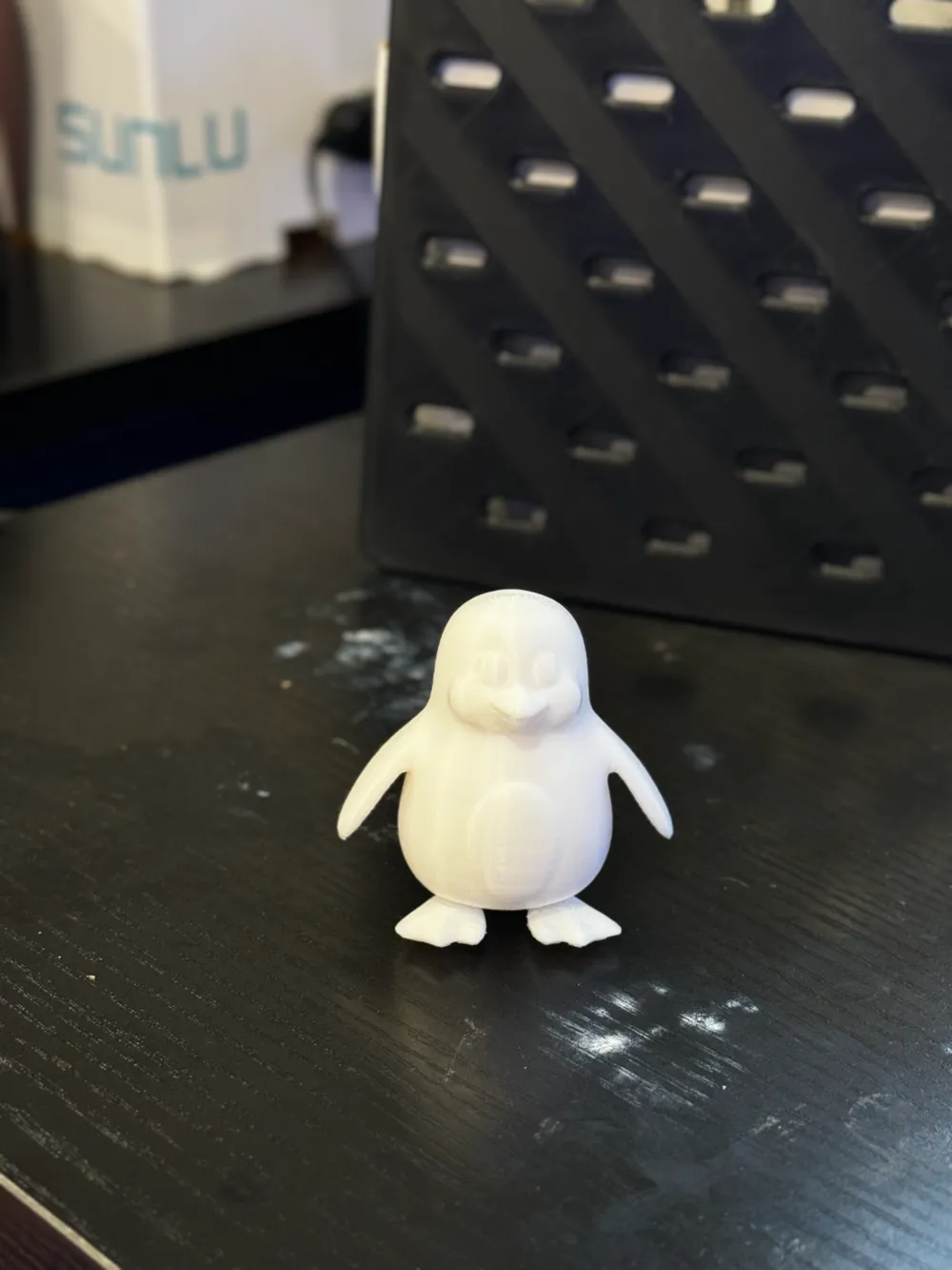 Penguin by CorwineCustoms.3D - MakerWorld