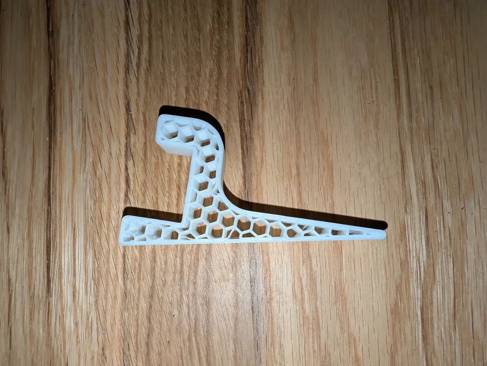 Low-Profile Canvas Bracket for Tabletop Display by blade.087 MakerWorld ...