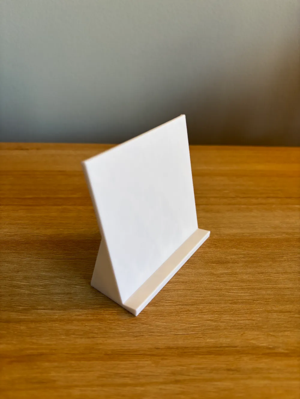 Simple Sticky Note Display by kreitzn - MakerWorld