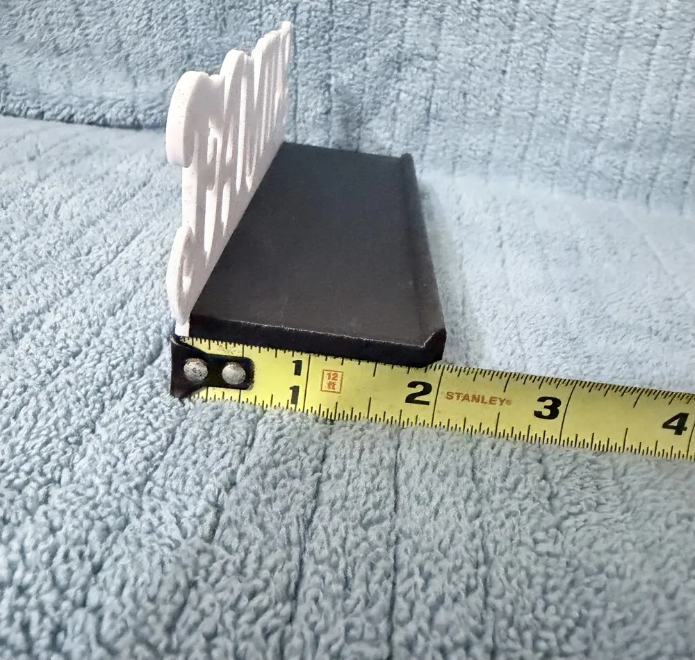 Wall Shelf With Family Text - Free 3D Print Model - MakerWorld