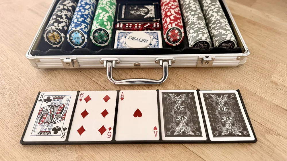 Pokerboard Texas Hold´em (Kartenhalter/Kartenständer) – Kostenloses 3D ...